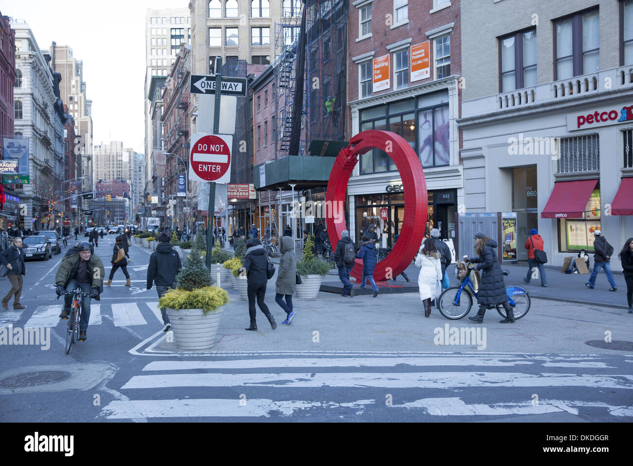 Broadway and 17th Street on the northwest end of Union Square, New York ...