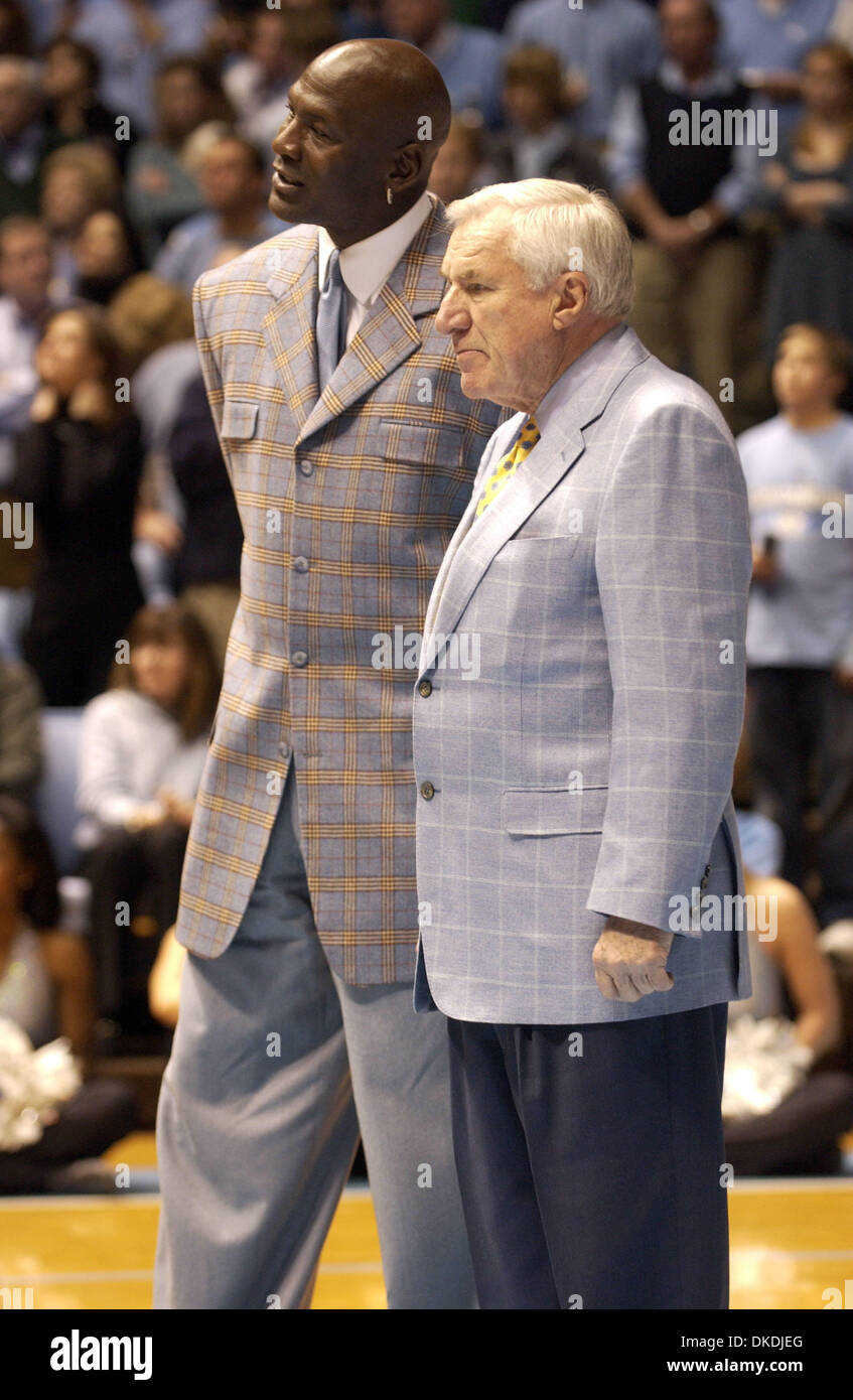 Michael jordan north carolina 1982 hi-res stock photography and images ...
