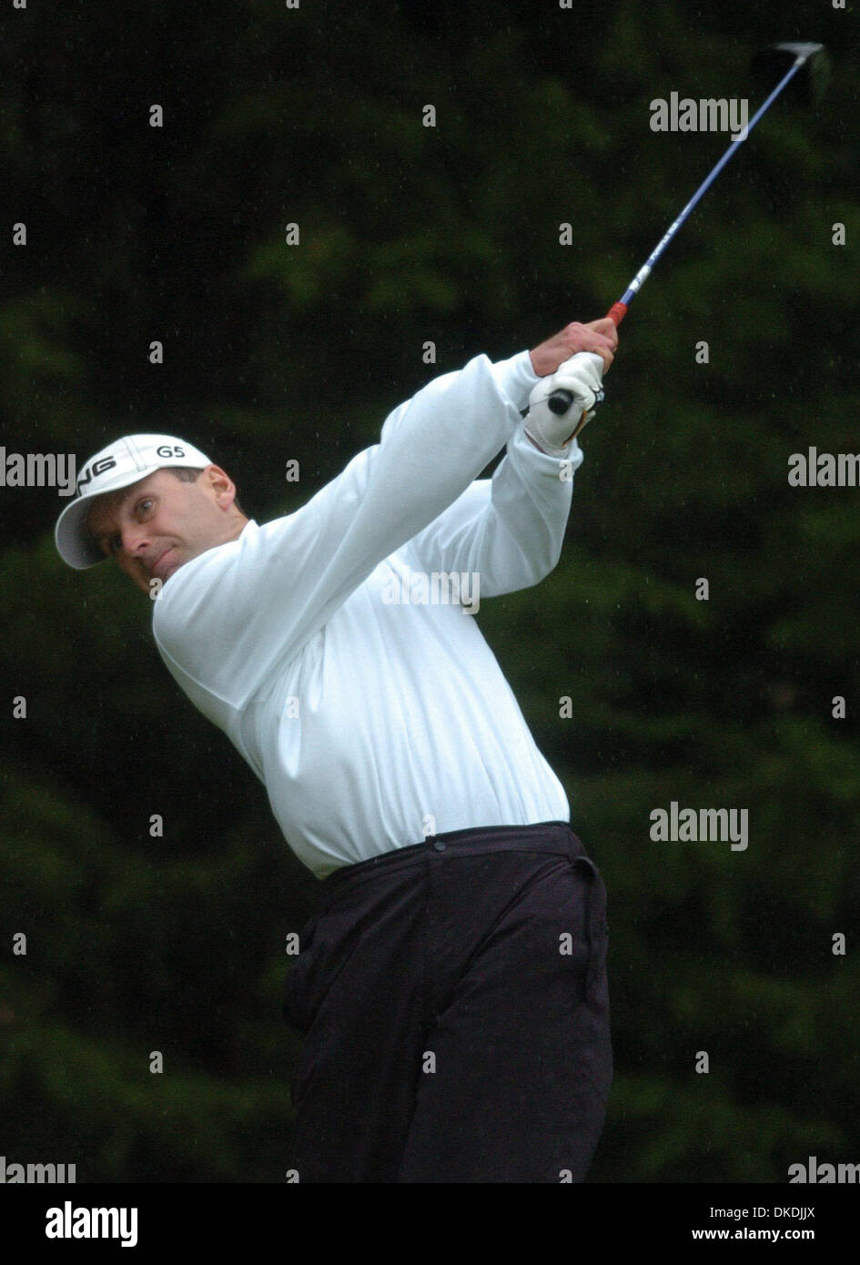 Feb 10, 2007 - Pebble Beach, CA, USA - KEVIN SUTHERLAND hits his tee ...