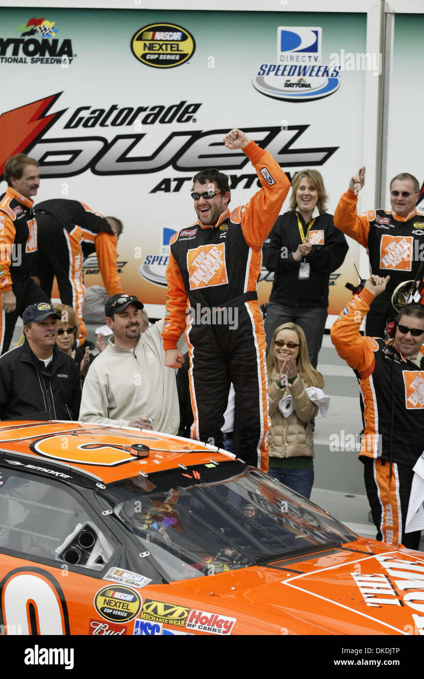 Feb 15, 2007 - Daytona Beach, FL, USA - TONY STEWART (#20) in vicotry ...