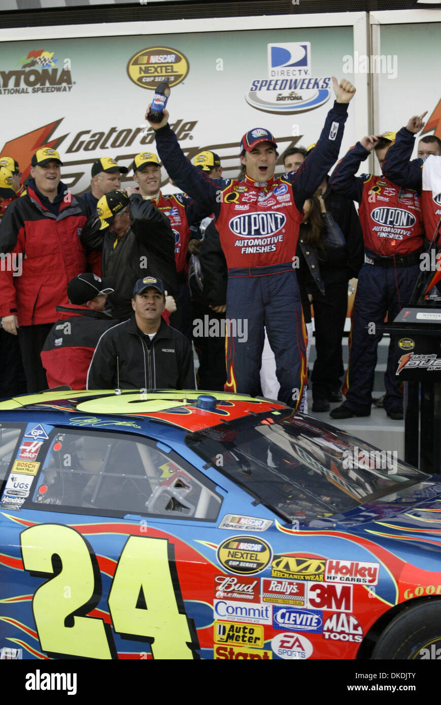 Feb 15, 2007 - Daytona Beach, FL, USA - JEFF GORDON (#24) in victory ...