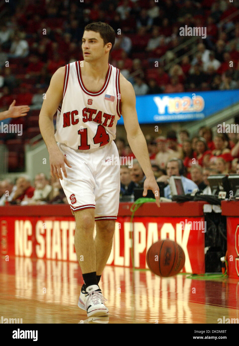 Wolfpack demon deacons hi-res stock photography and images - Alamy