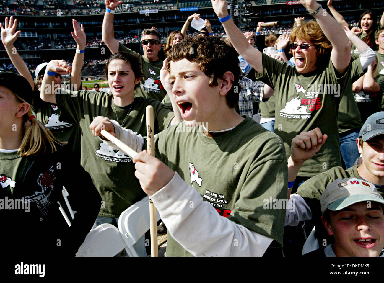 Members of the Mariners Community Church in Half Moon Bay cheer for the ...