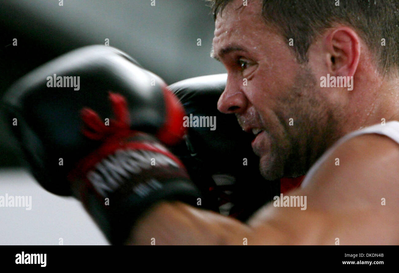 Mar 14, 2007 - Burnsville, MN, USA - Shakopee boxer Tony Bonsante, who ...