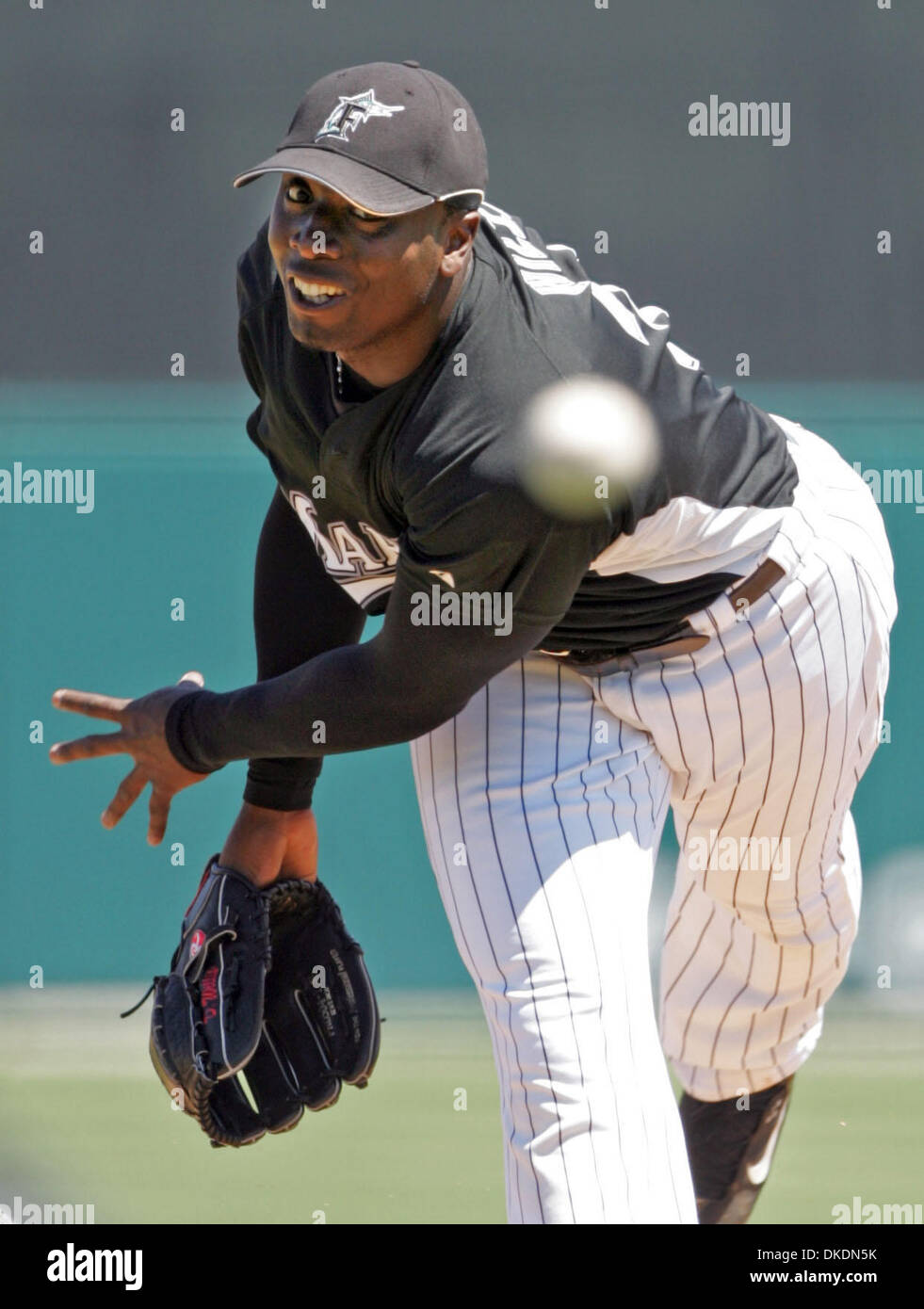 Mar 17, 2007 - Jupiter, FL, USA - Marlins Pitcher DONTRELLE WILLIS ...