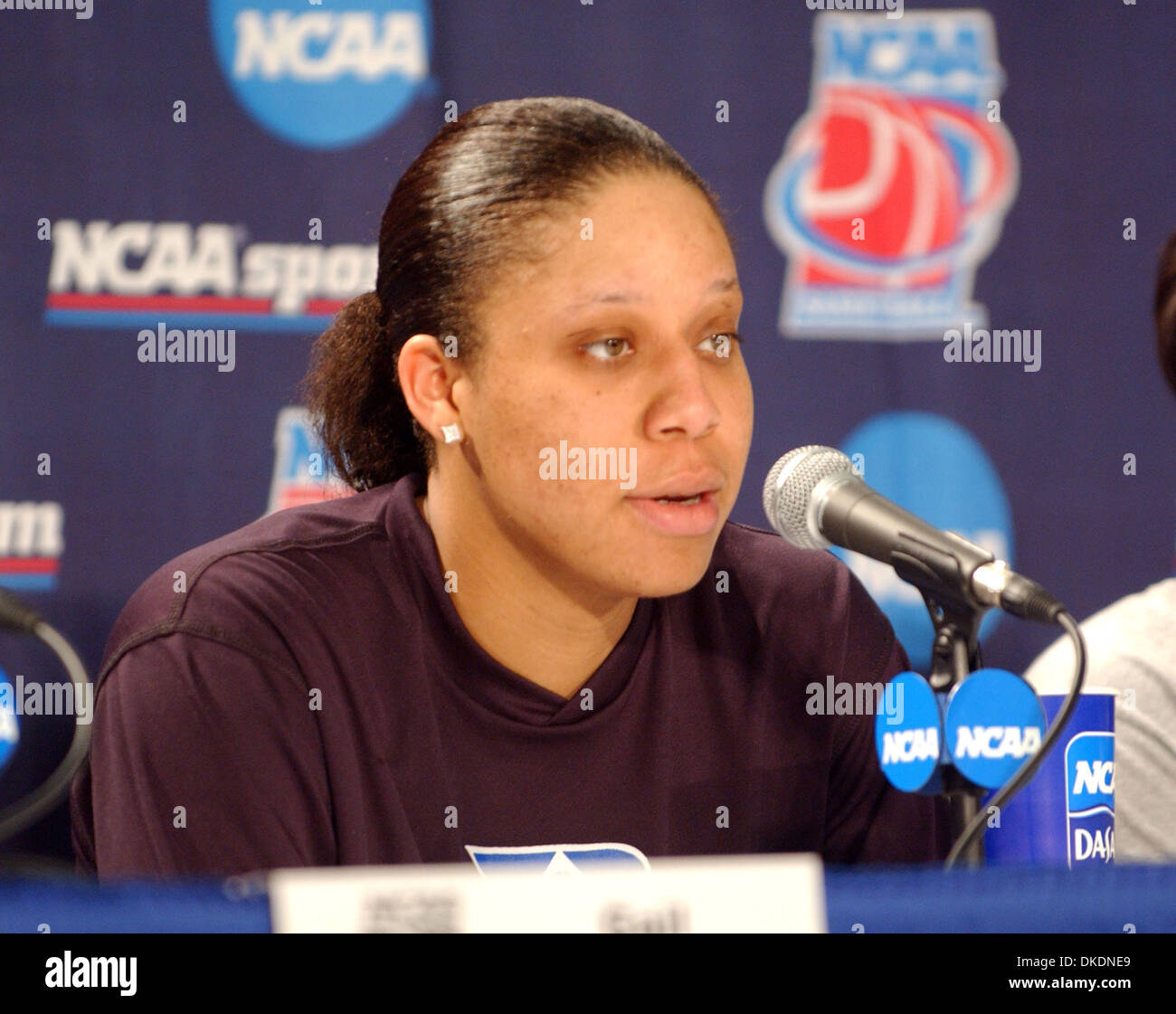 Mar 20, 2007 - Raleigh, NC, USA - Duke Bluedevils WANISHA SMITH speaks ...