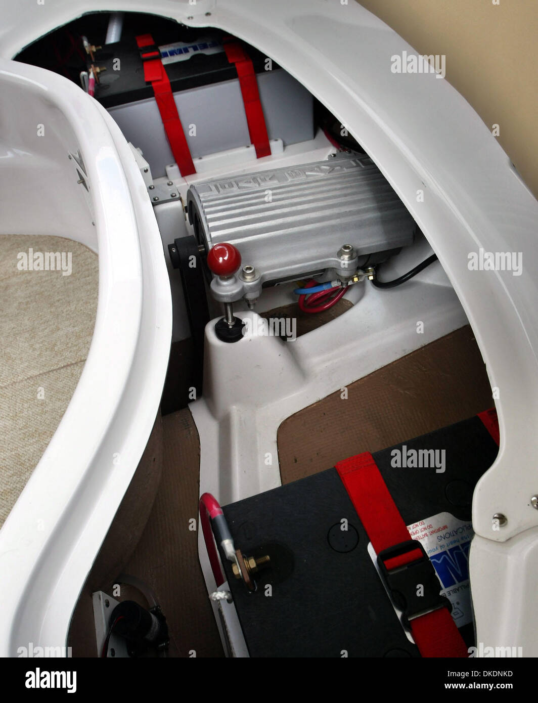 Engine opened up hi-res stock photography and images - Alamy