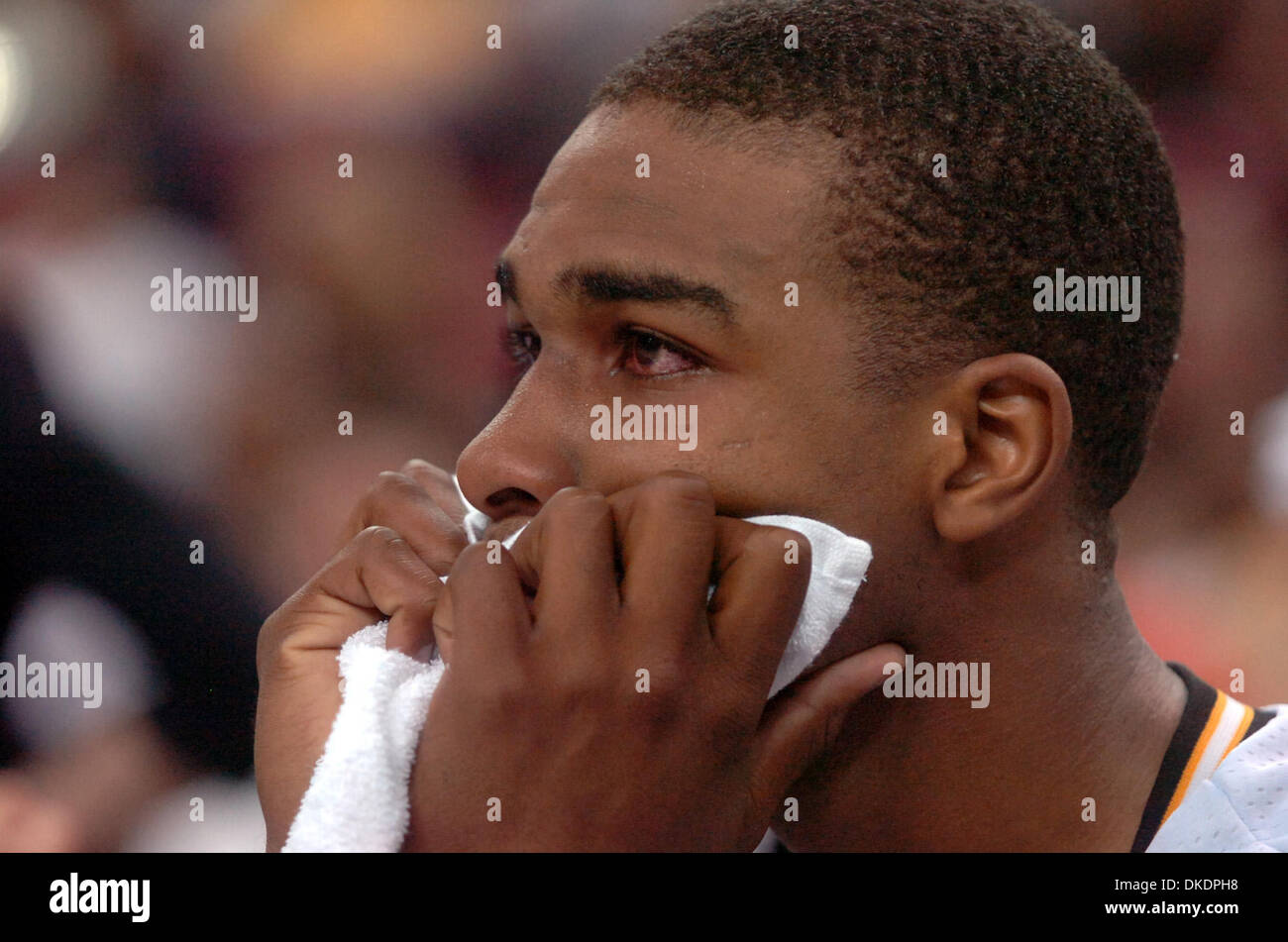 Bishop O'Dowd's Brandon Walker watches the closing seconds of their ...
