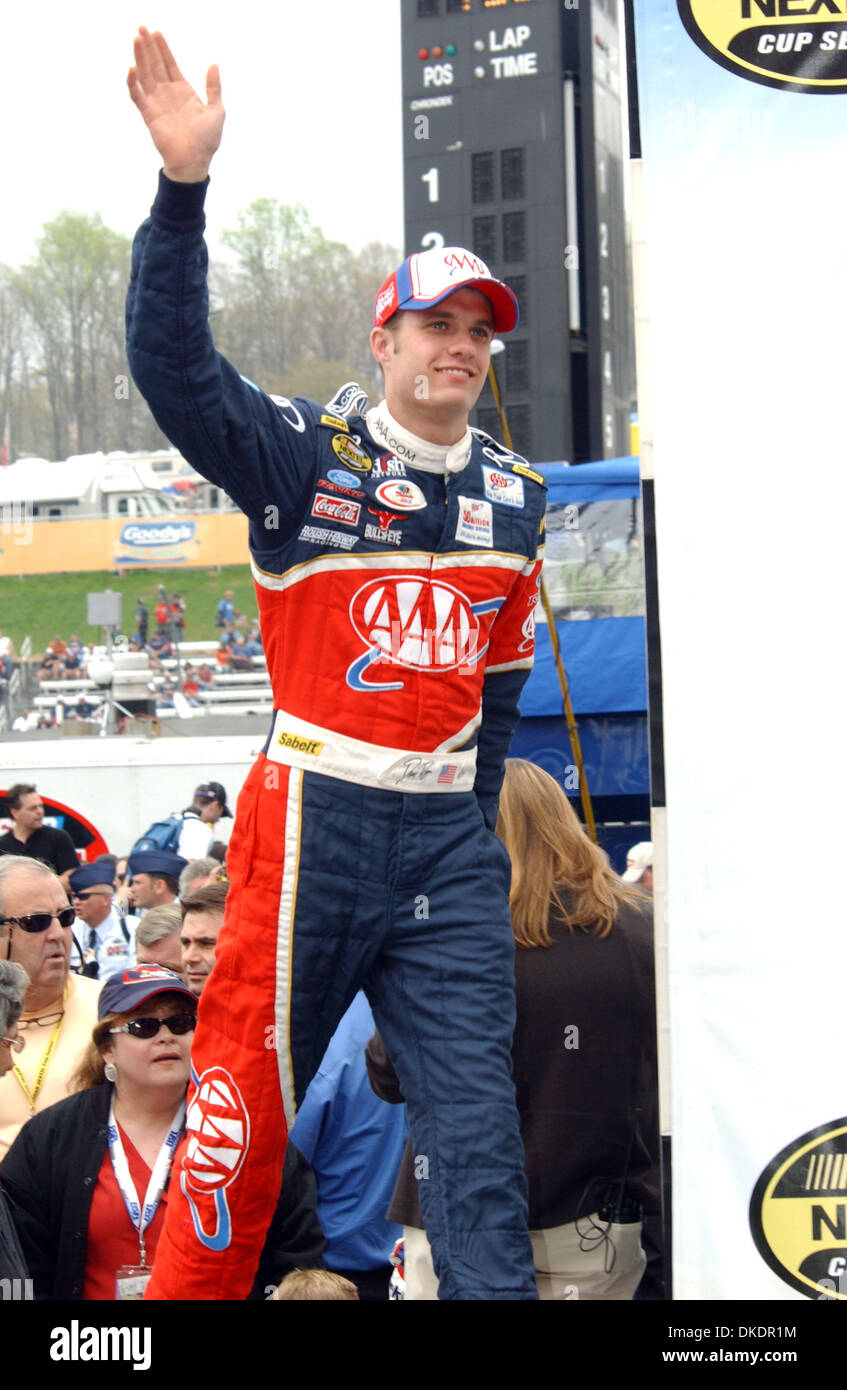 Apr 01, 2007 - Martinsville, VA, USA - Nextel Cup Driver DAVID RAGAN ...