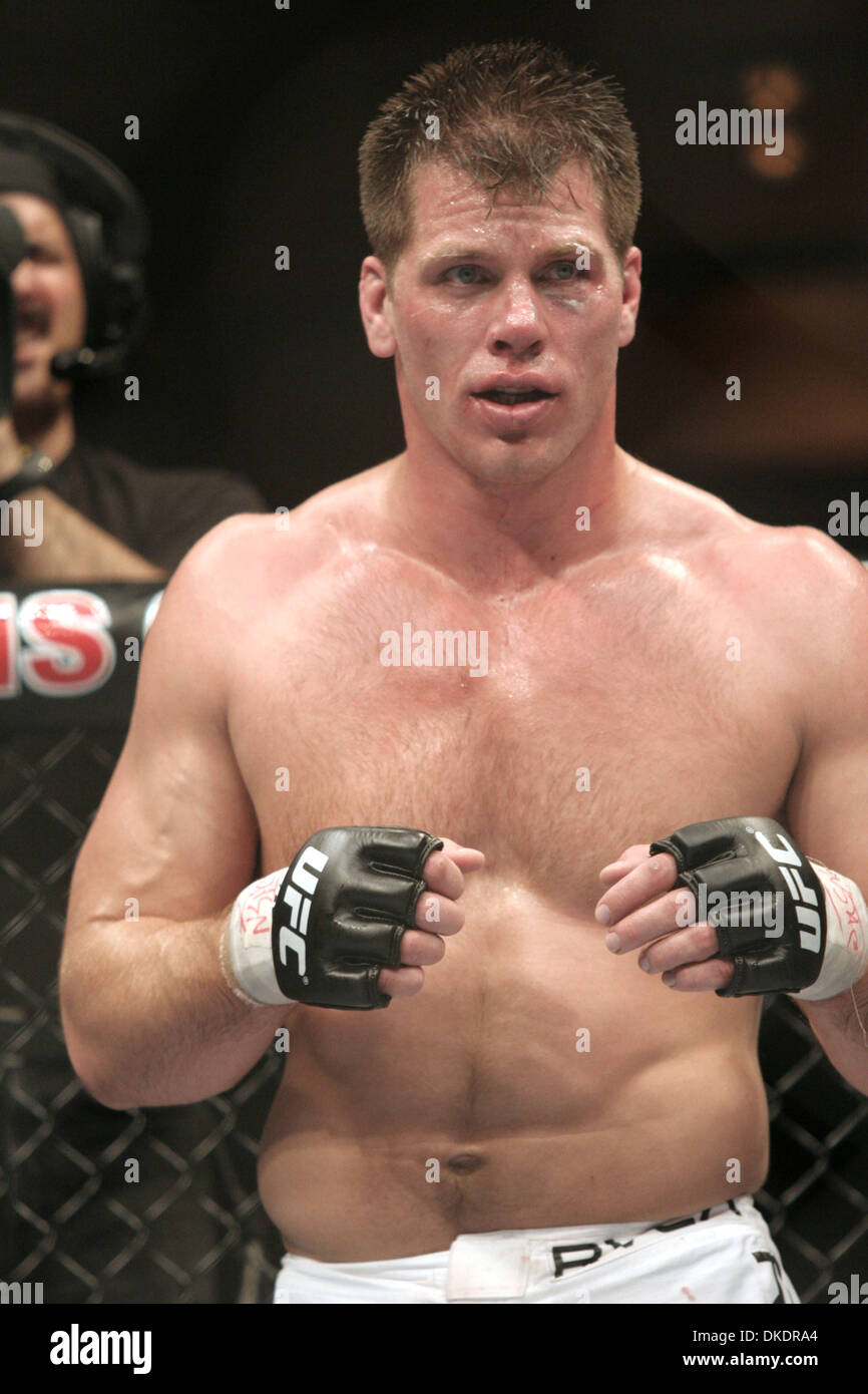 Ann mccully hi-res stock photography and images - Alamy