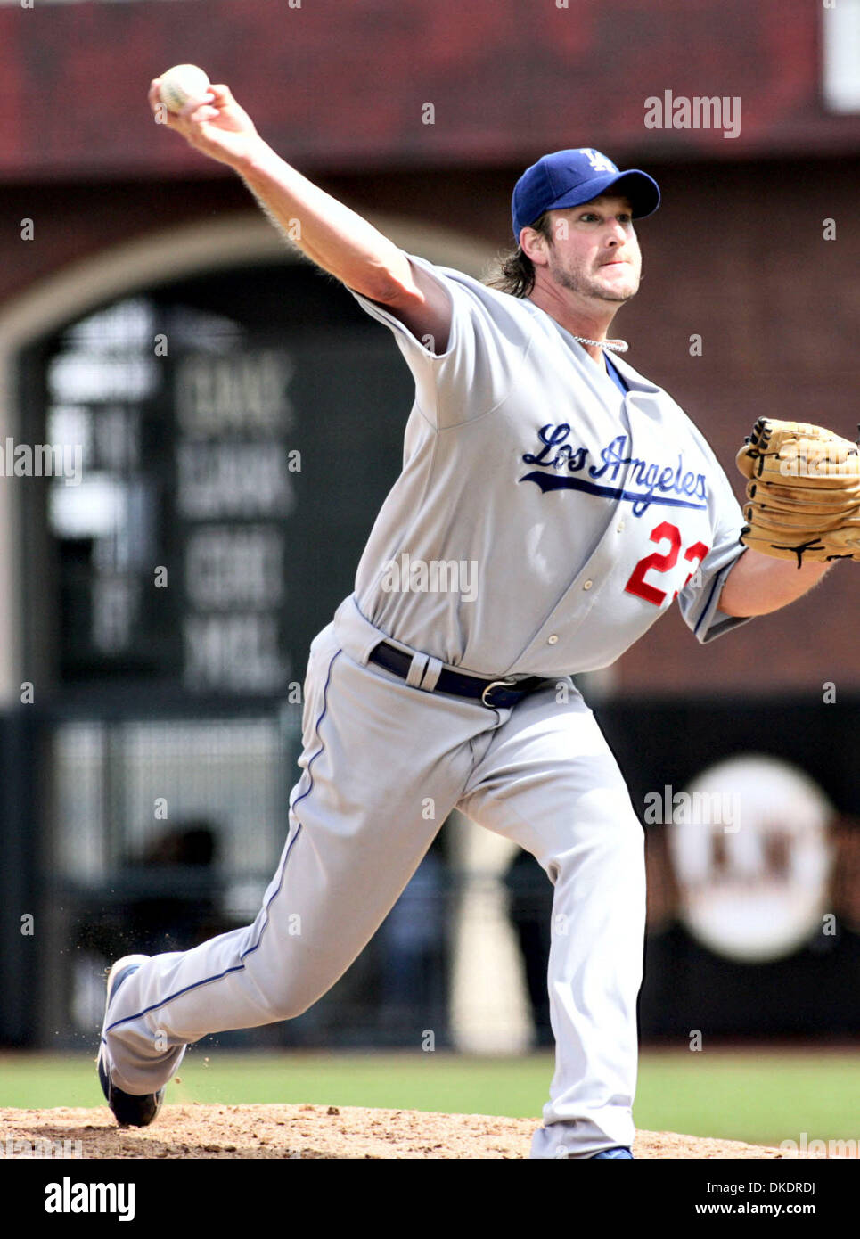Apr 07, 2007 - San Francisco, CA, USA - Dodgers pitcher #23 DEREK LOWE ...