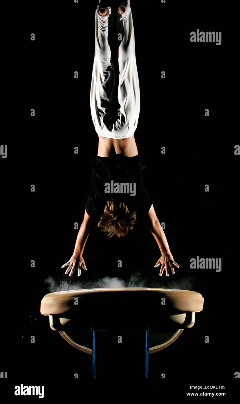 Apr 25, 2007 - Encinitas, CA, USA - Vault state champion RYAN LIPINSKI ...