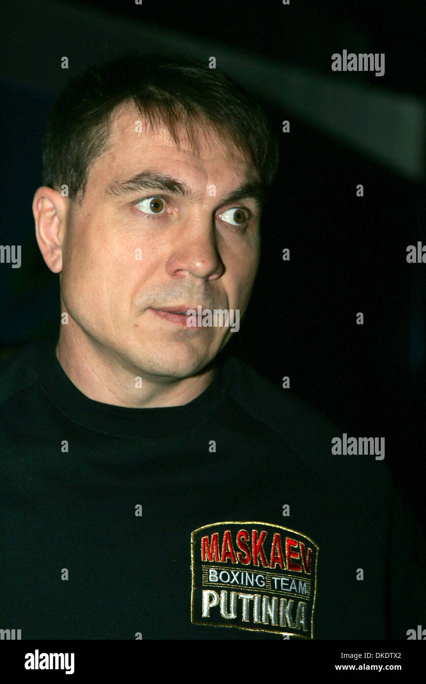 Pre-fight press conference of Oleg Maskaev(on the picture) and Peter ...