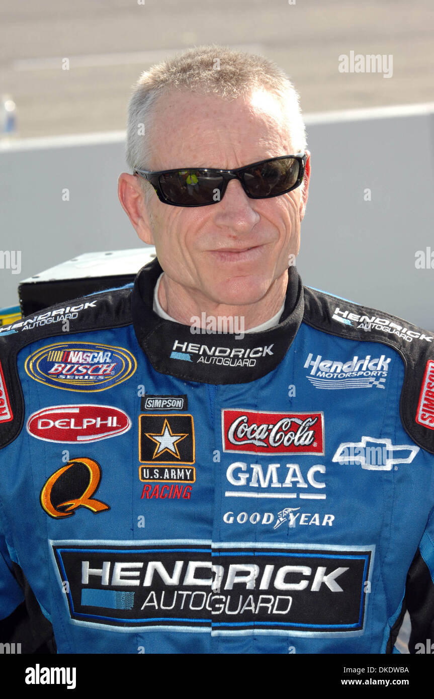 May 11, 2007 - Darlington, SC, USA -Nascar Busch Series Driver MARK ...