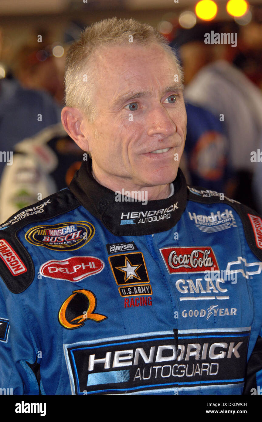 May 11, 2007 - Darlington, SC, USA - Nascar Busch Series Driver MARK ...