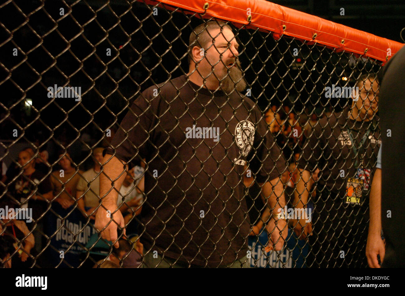 Kimbo slice fighting hi-res stock photography and images - Alamy