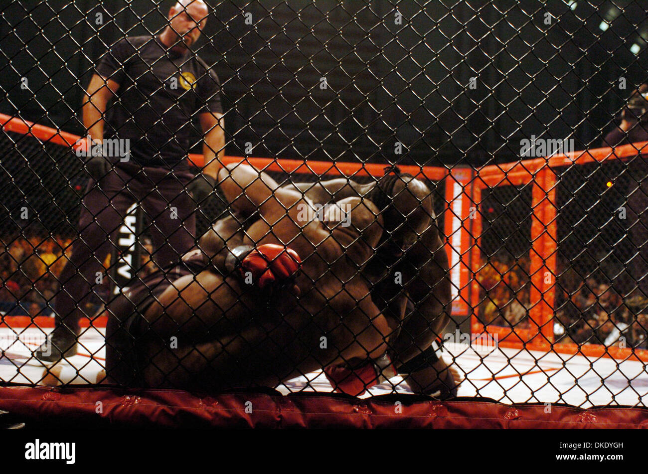 Jun 24, 2007 - Atlantic City, NJ, USA - KIMBO SLICE (top) takes down ...