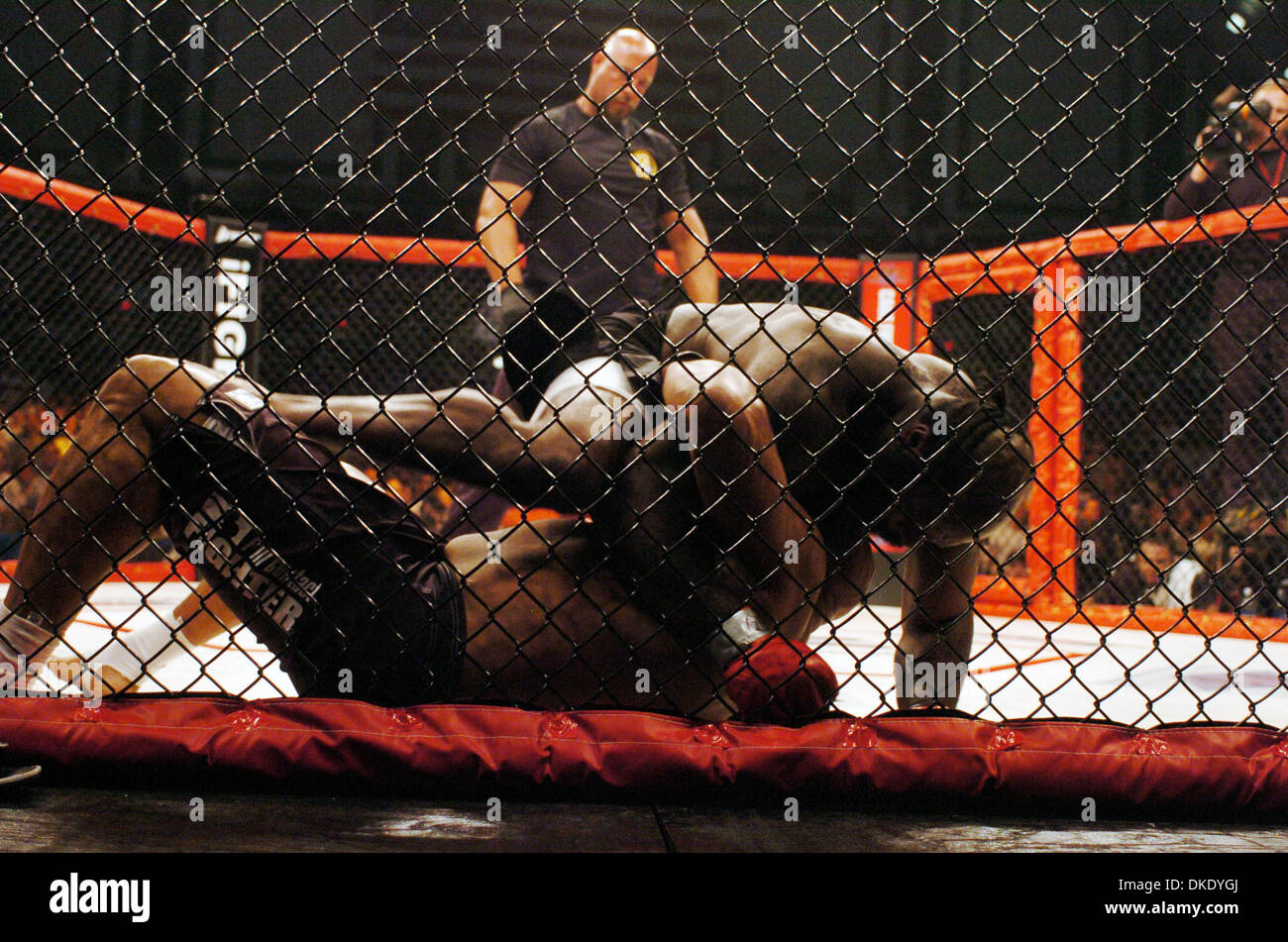 Jun 24, 2007 - Atlantic City, NJ, USA - KIMBO SLICE (top) takes down ...