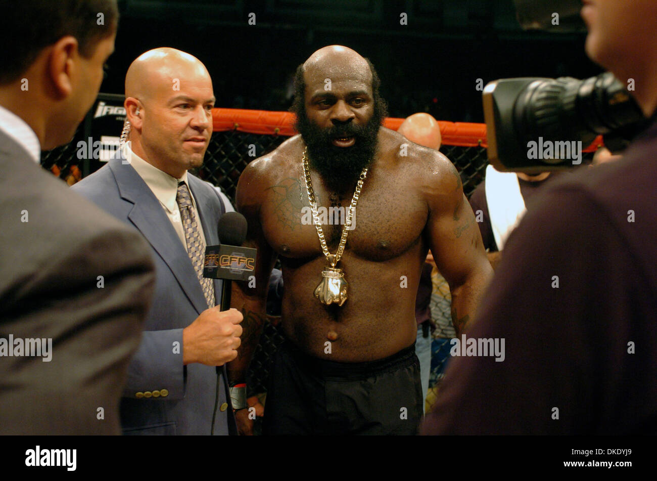 Kimbo slice hi-res stock photography and images - Alamy