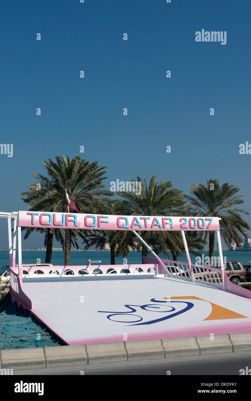 Jan 28, 2007 - Doha, Qatar - Stage 1: 6 km team time trial, Doha ...