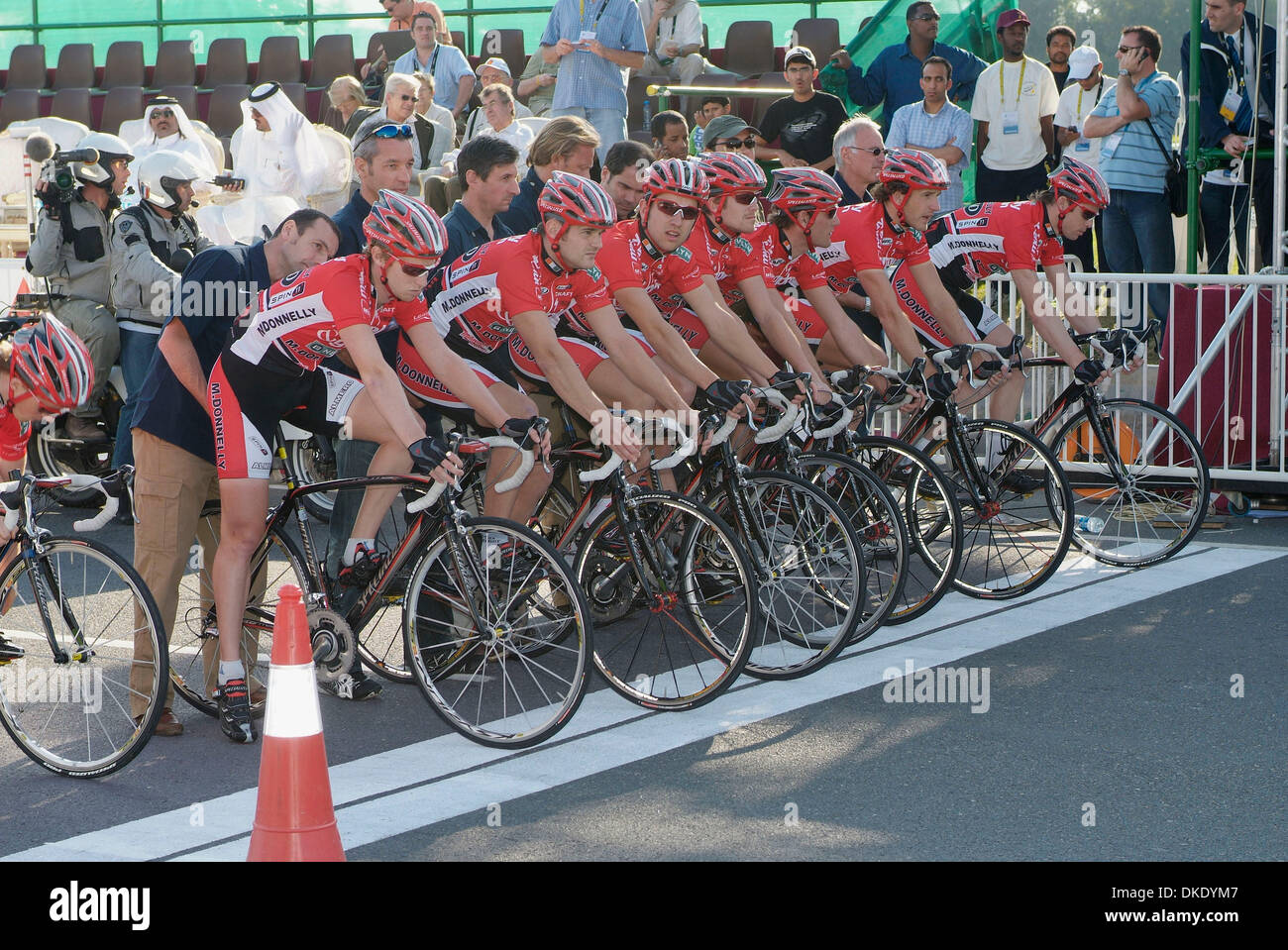 Jan 28, 2007 - Doha, Qatar - Stage 1: 6 km team time trial, Doha ...