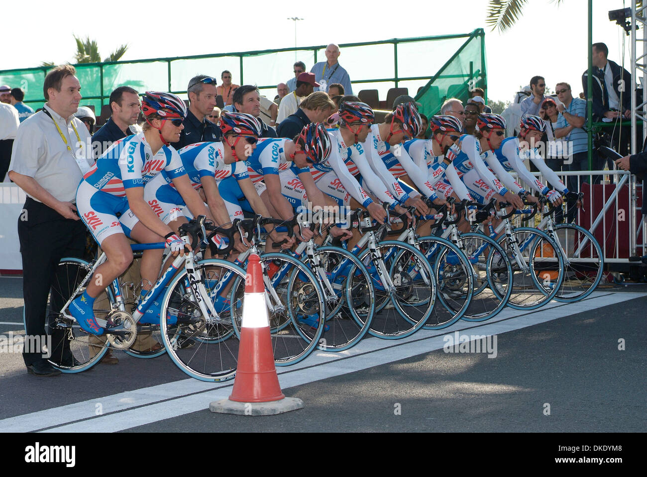 Jan 28, 2007 - Doha, Qatar - Stage 1: 6 km team time trial, Doha ...