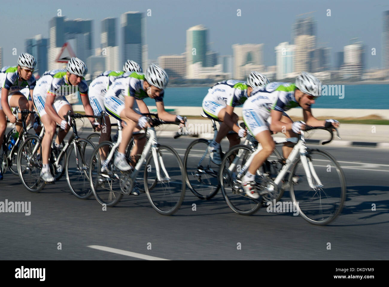 Jan 28, 2007 - Doha, Qatar - Stage 1: 6 km team time trial, Doha ...