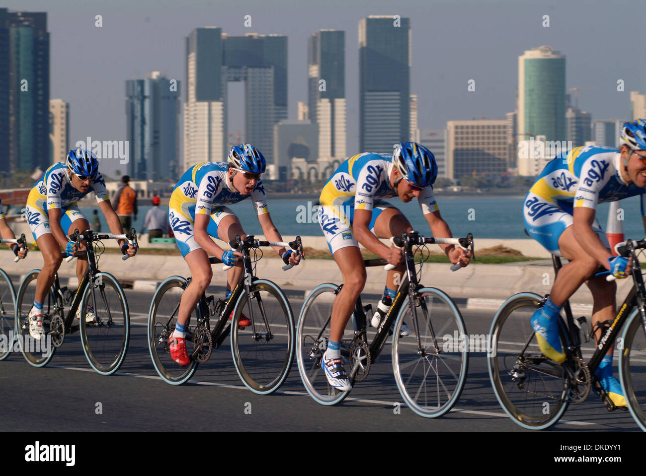 Jan 28, 2007 - Doha, Qatar - Stage 1: 6 km team time trial, Doha ...