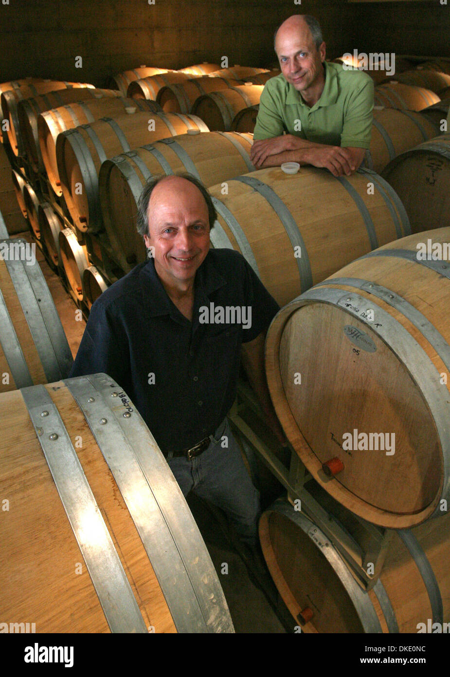 June 25, 2007 - Portola Valley, CA, USA - BOB VARNER (left) and JIM ...