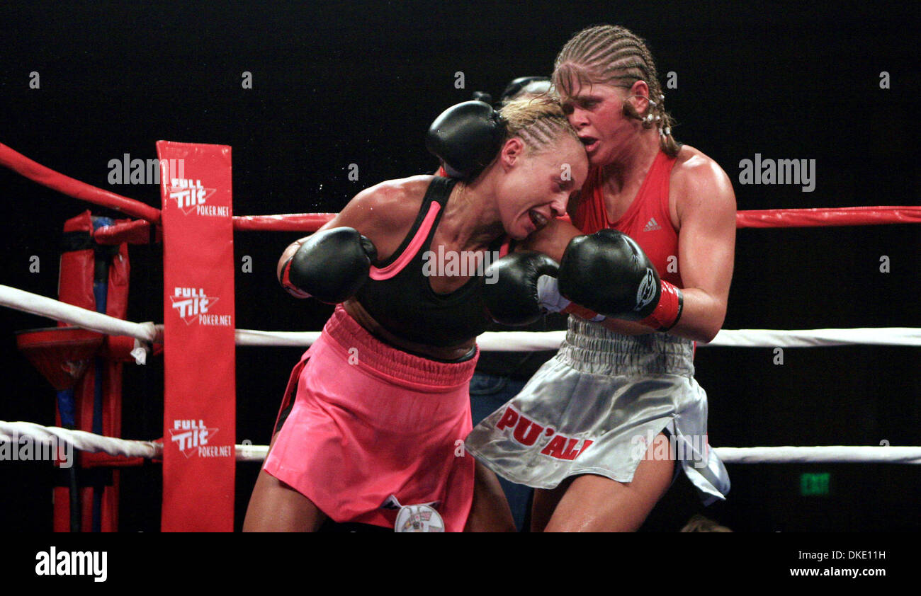Jul 02, 2007 - Temecula, CA, USA - Boxing: KELSEY JEFFRIES (right ...