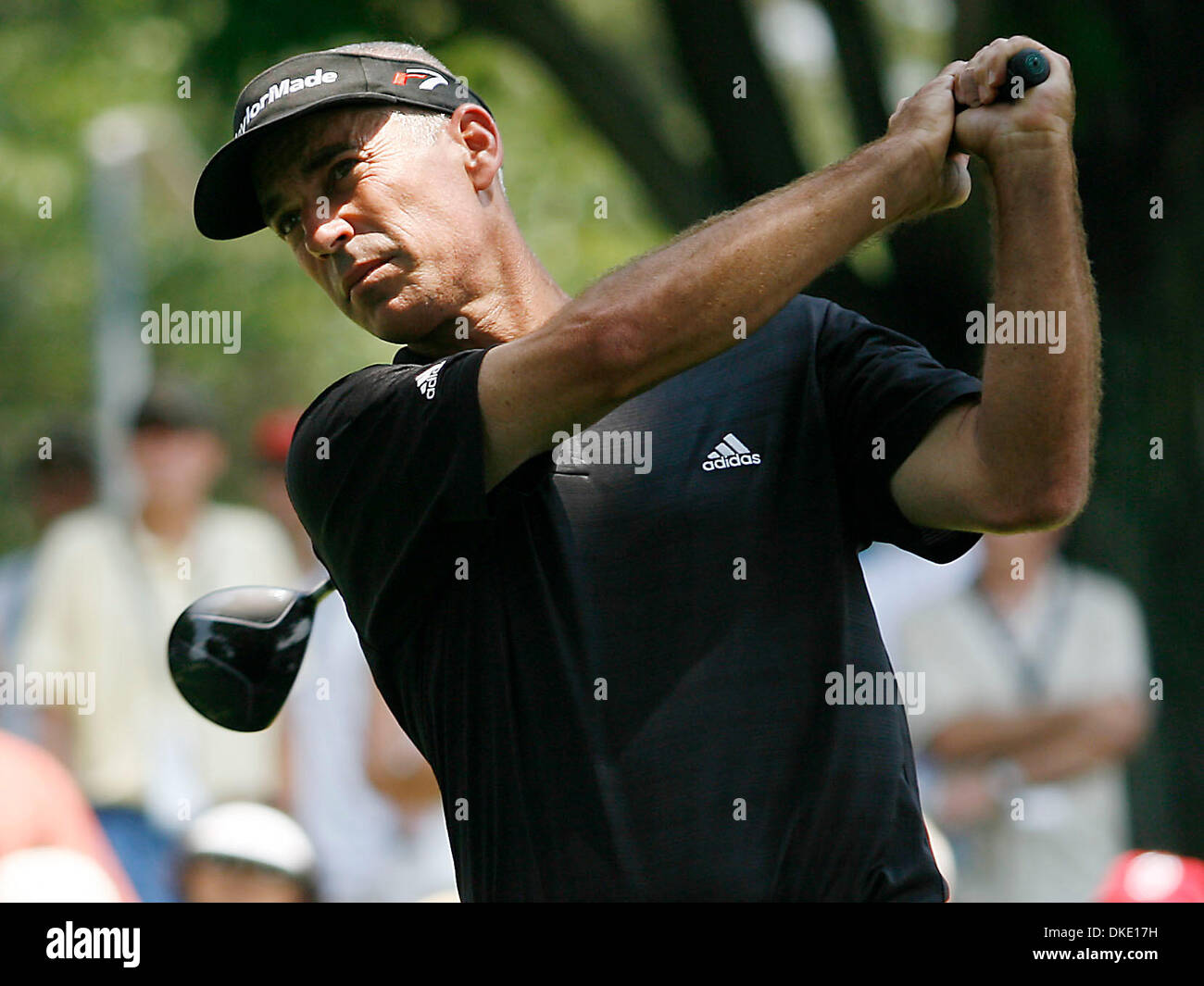 Jul 06, 2007 - Bethesda, MD, USA - COREY PAVIN tees off on the 4th hole ...