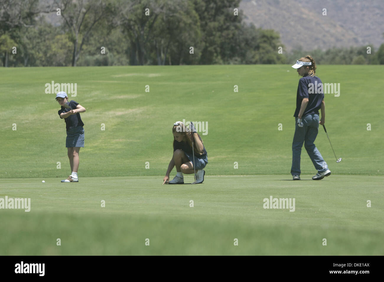 Jul 07, 2007 - San Diego, CA, USA - The golfing sisters CHLOE BELLE ...