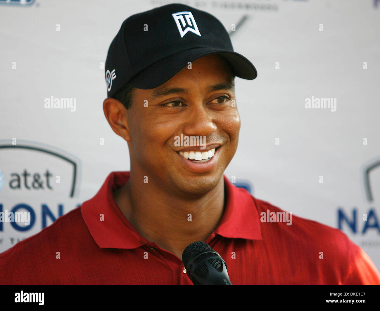 Golf headshot tiger woods hi-res stock photography and images - Alamy
