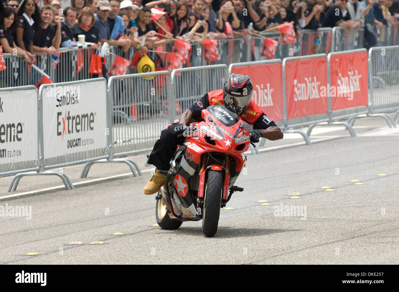 Jul 18, 2007 - Milpitas, CA, USA - Stunt rider JASON BRITTON of Team No ...