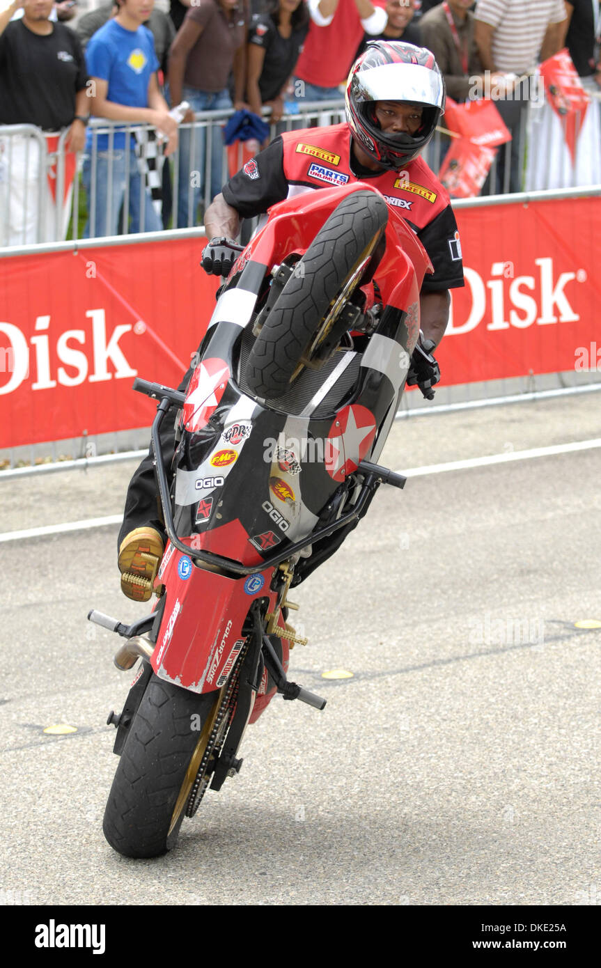 Jul 18, 2007 - Milpitas, CA, USA - Stunt rider JASON BRITTON of Team No ...