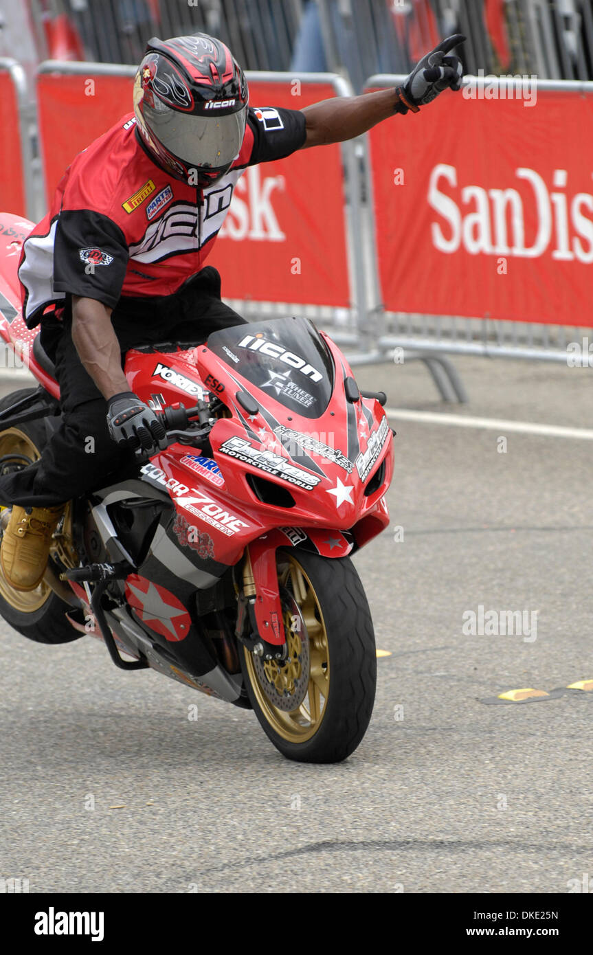 Jul 18, 2007 - Milpitas, CA, USA - Stunt rider JASON BRITTON of Team No ...