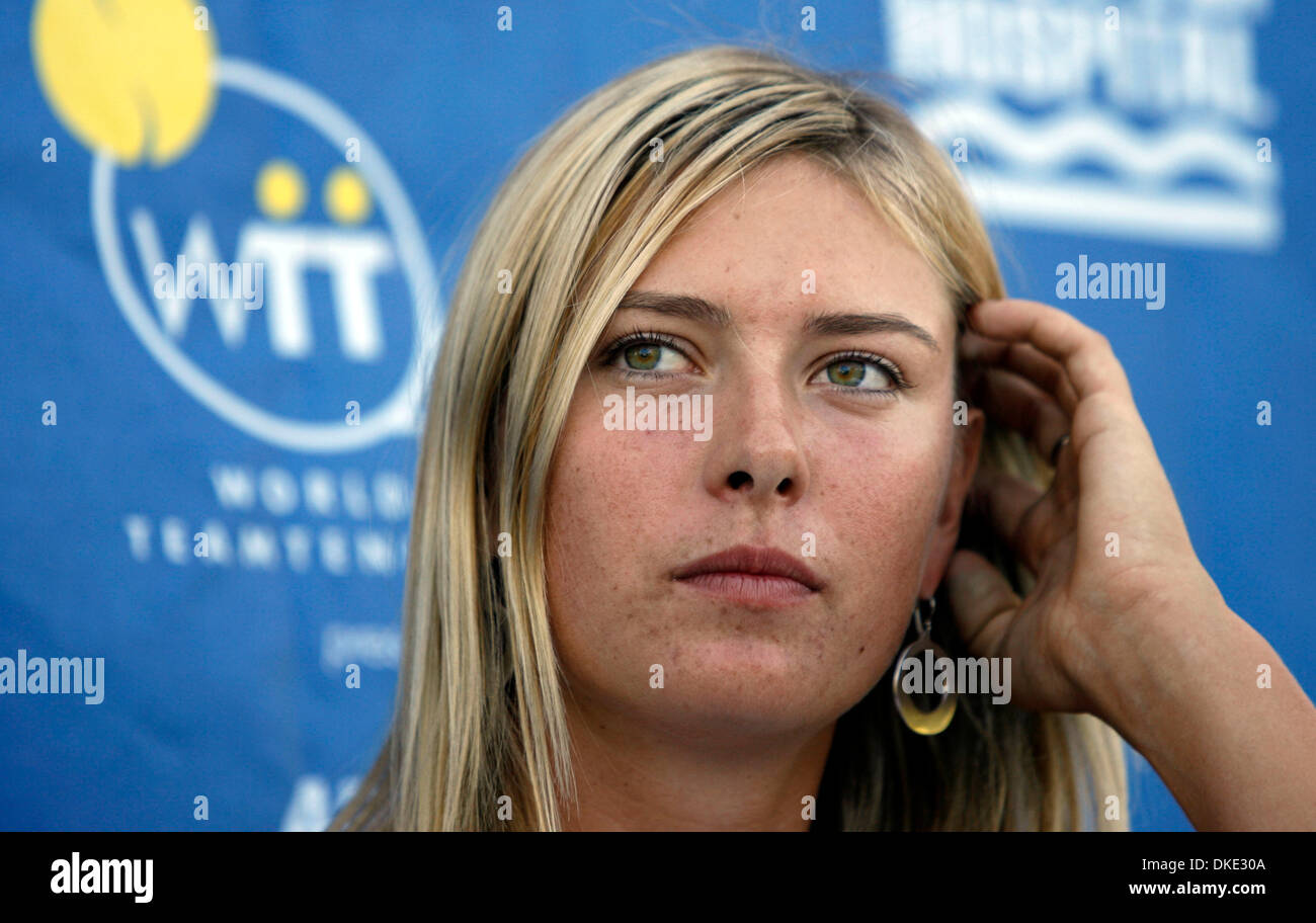 Jul 25, 2007 - Newport Beach, CA, USA - MARIA SHARAPOVA during a press ...