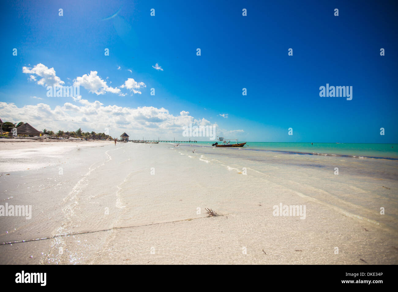 Tropical deserted perfect beach on island Stock Photo - Alamy