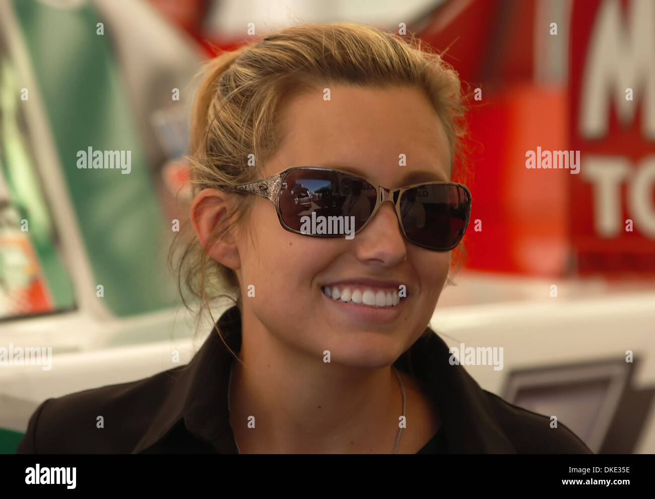 Laurie Force's Instagram, Twitter & Facebook on IDCrawl