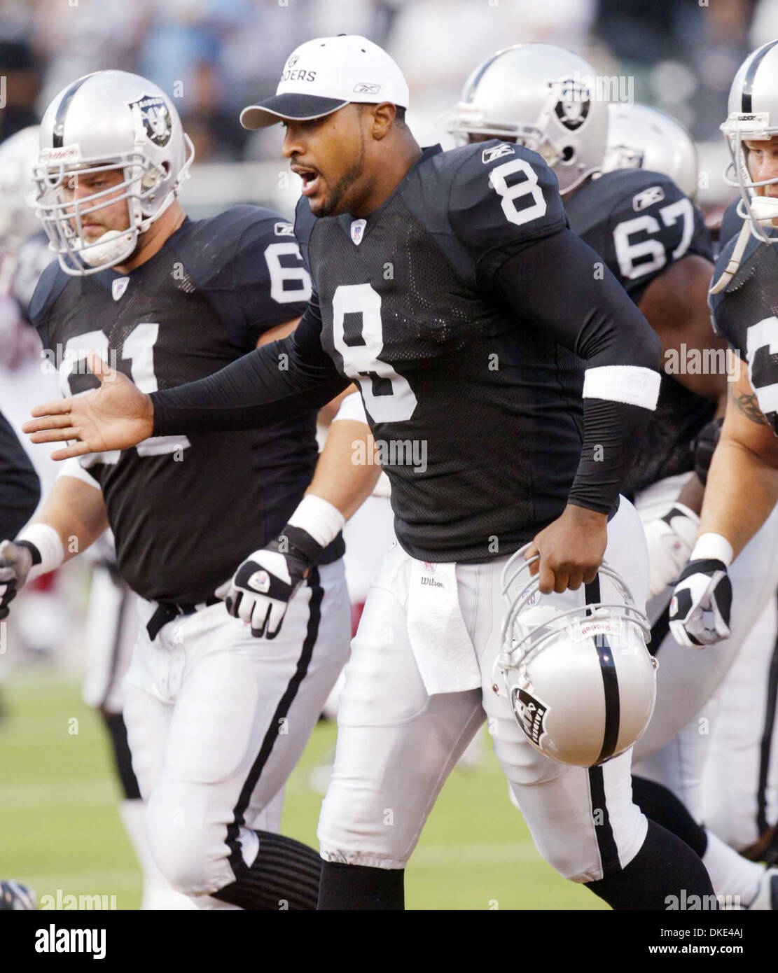 August 11th 2007 - Oakland, CA, USA - Oakland Raiders quarterback ...