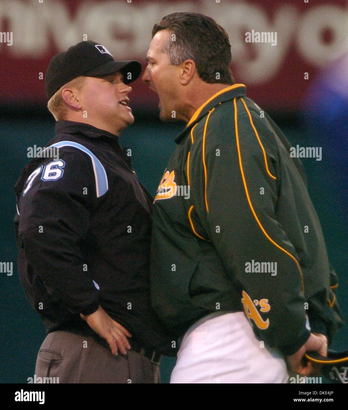 August 18th, 2007 - San Francisco, CA, USA - Referee Mike Muchlinski ...