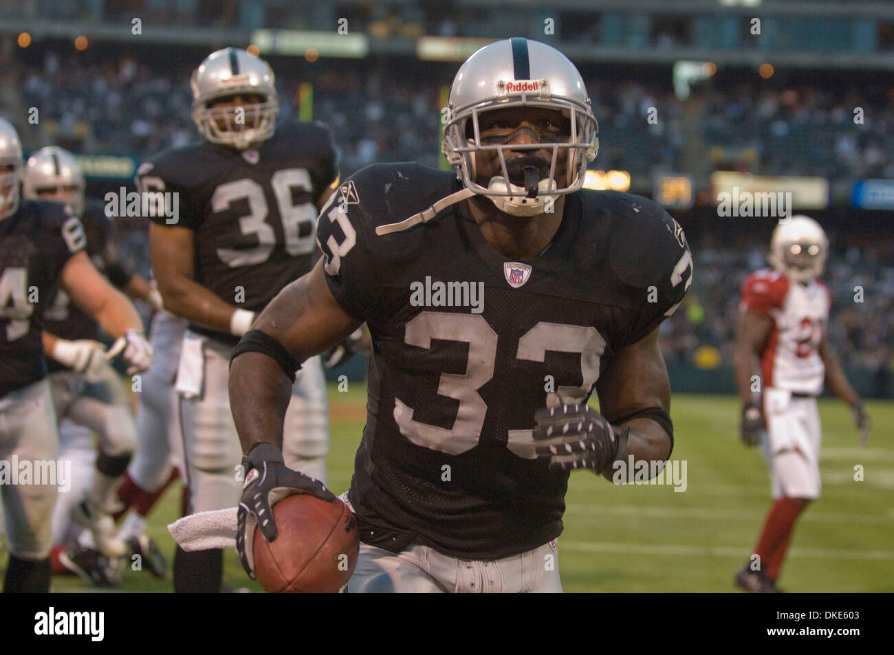Oakland raiders stadium hi-res stock photography and images - Alamy