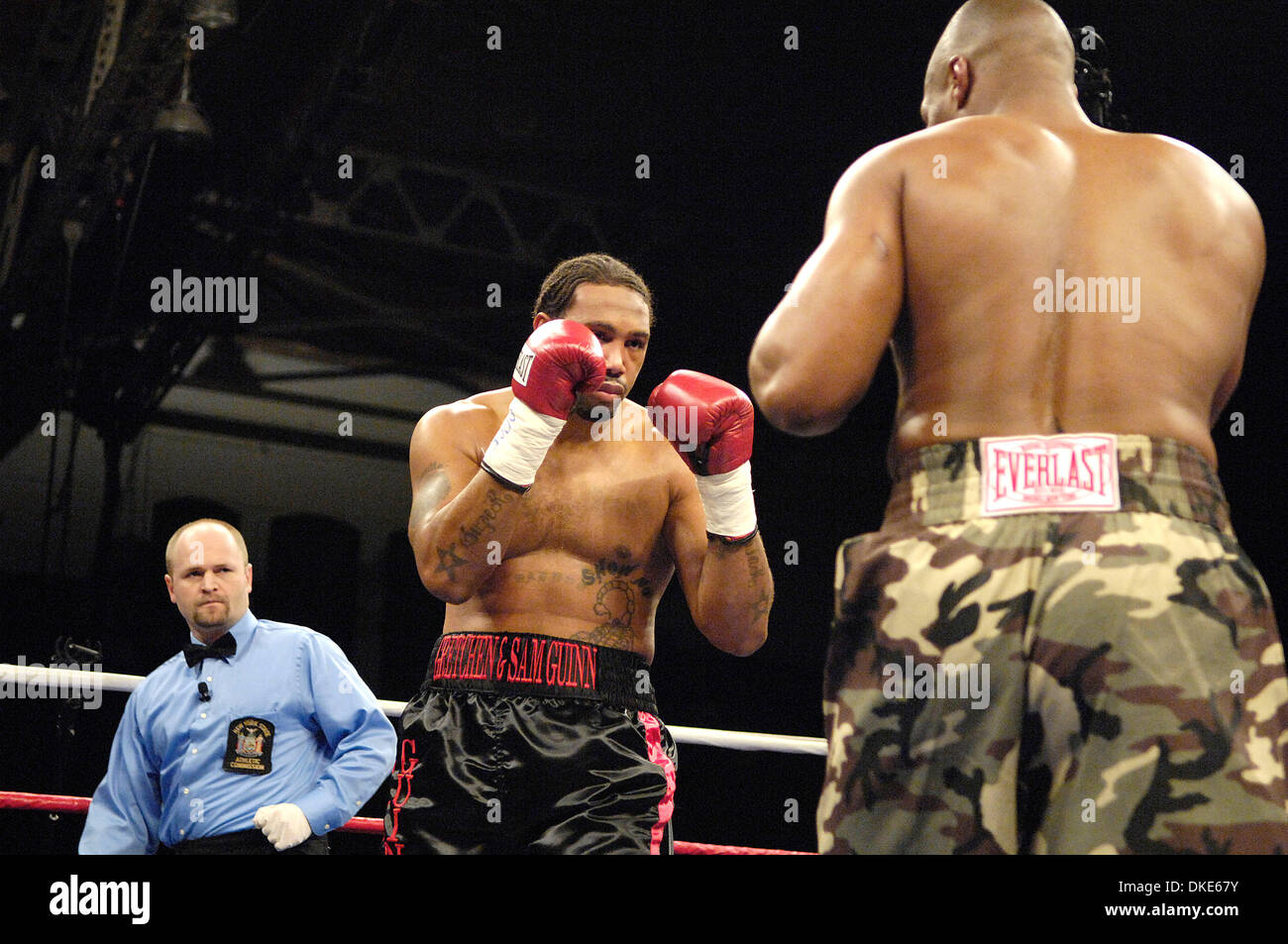 January 2, 2007: Heavyweight Dominick Guinn (27-4-1) of Houston knocks ...