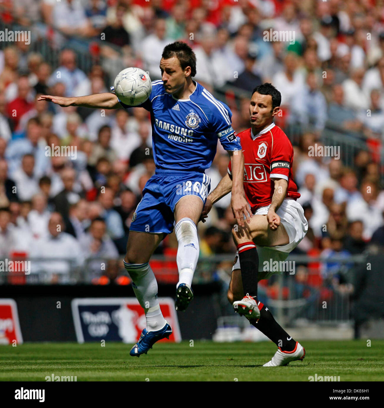 Chelsea's John Terry (L) and Manchester United's Ryan Giggs.(Credit ...