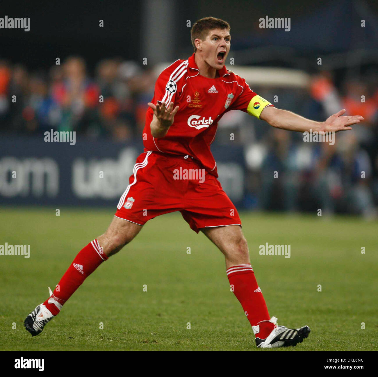 Steven gerrard liverpool milan hi-res stock photography and images - Alamy