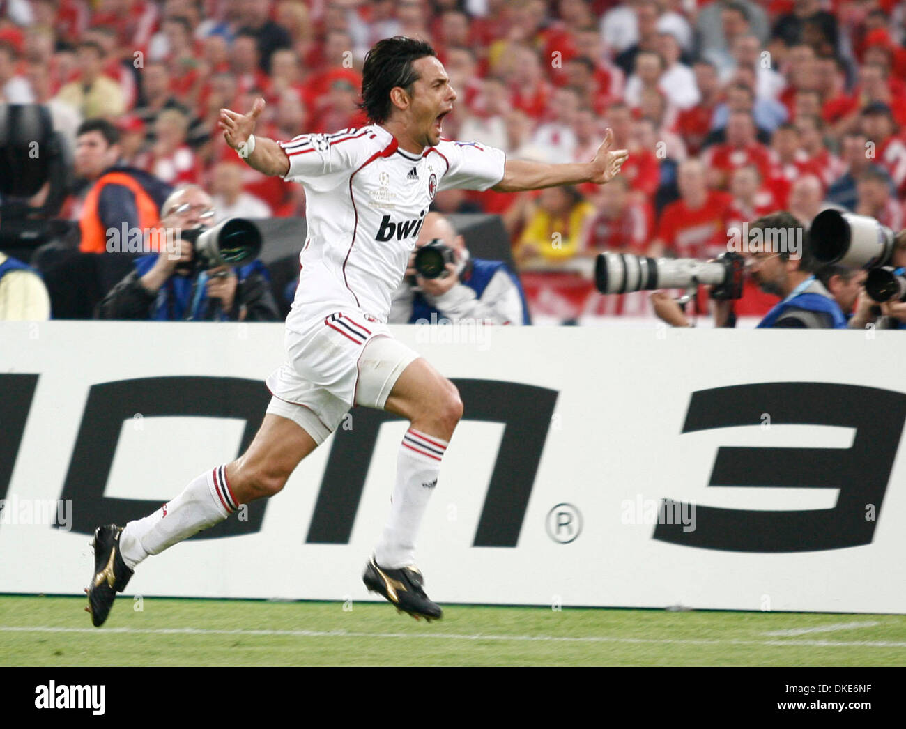 AC Milan's Filippo Inzaghi celebrates his goal (Credit Image ...