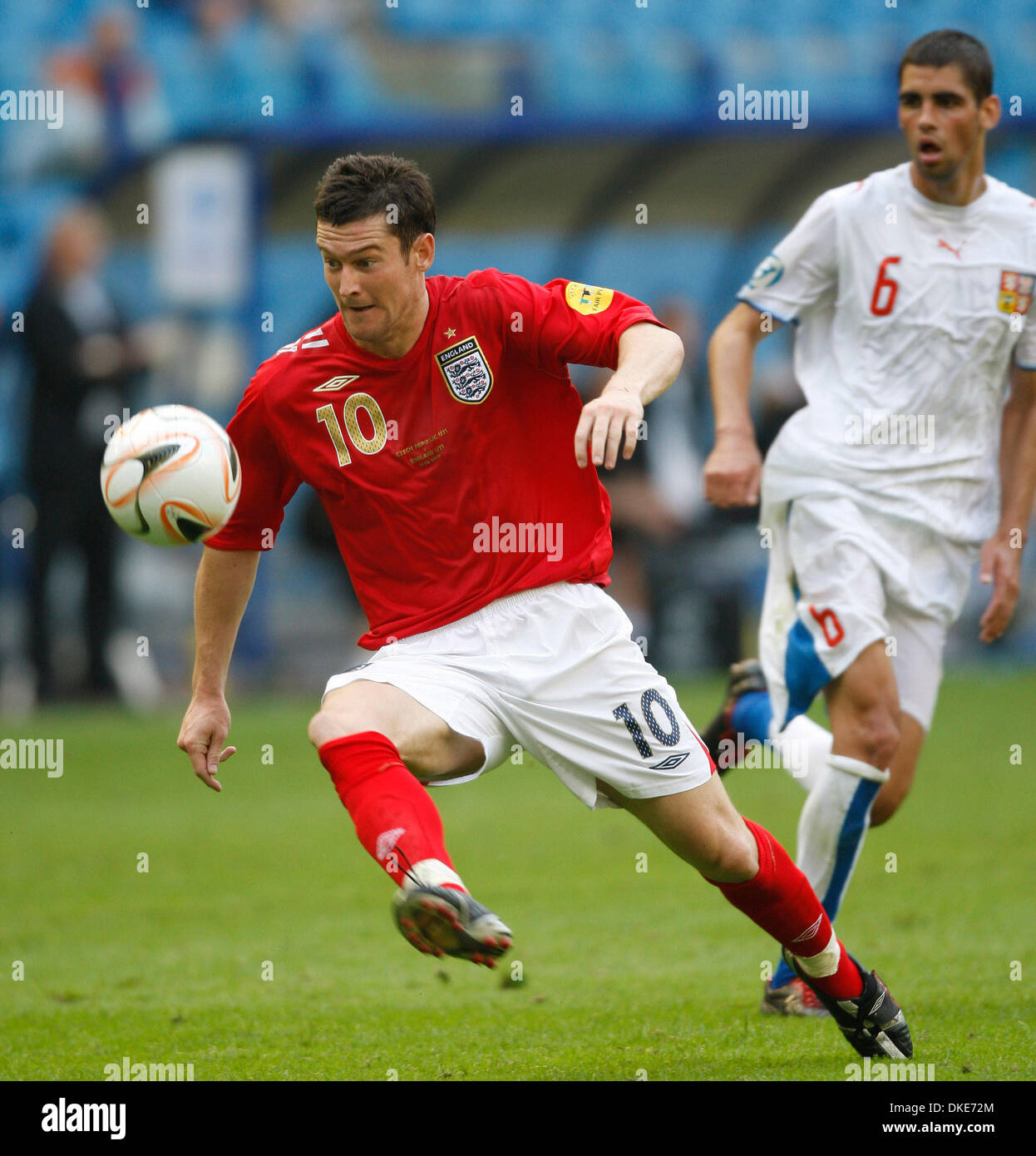 Nips image hi-res stock photography and images - Alamy