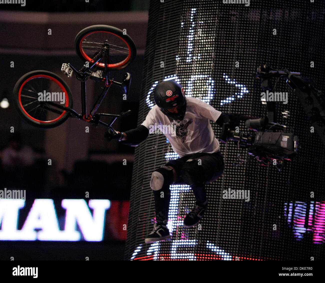 August 3, 2007 - Los Angeles, CA..Mat Hoffman tries to grab an elevated ...