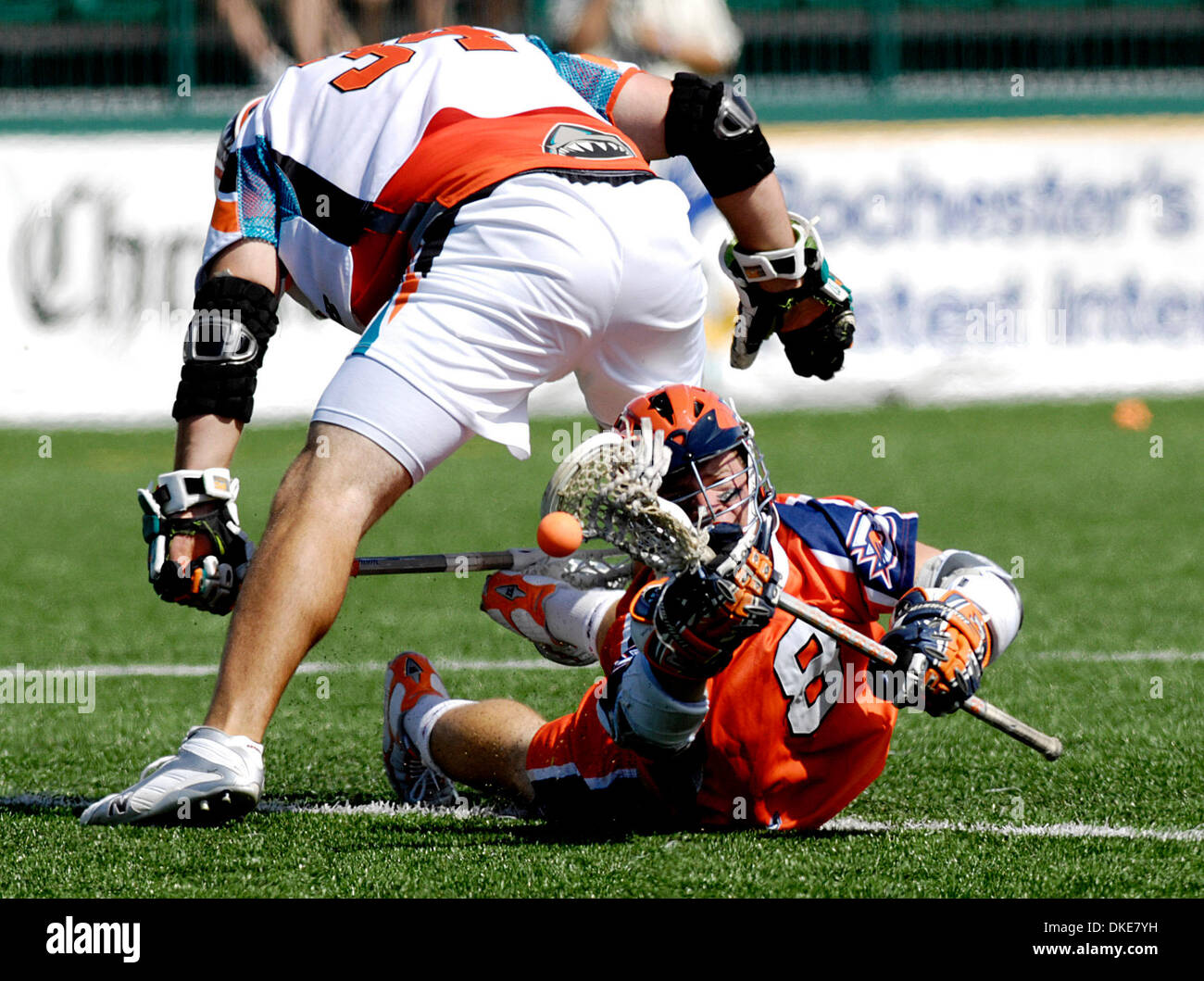 Barrage ball hi-res stock photography and images - Alamy