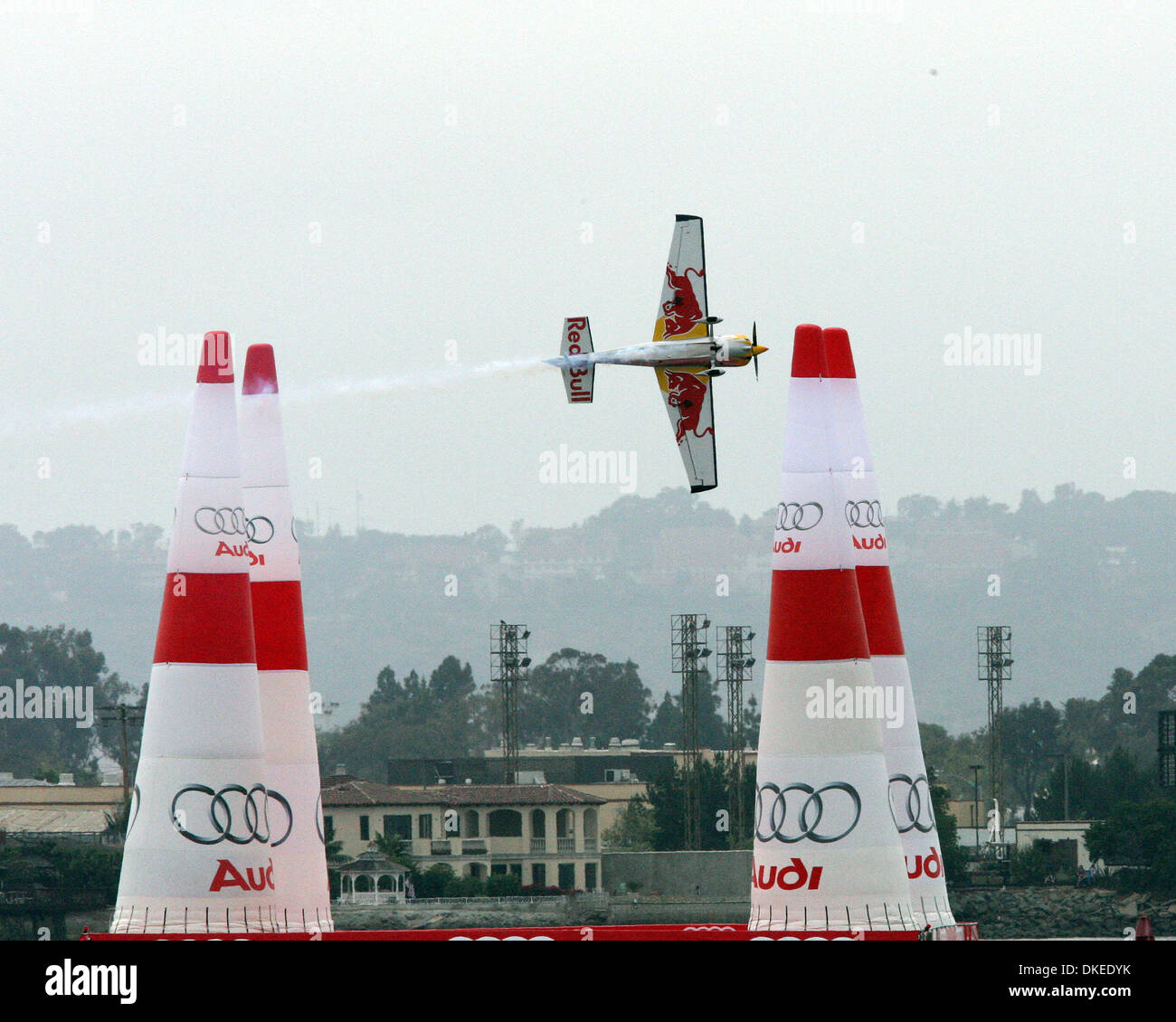 Air race pylons hi-res stock photography and images - Alamy